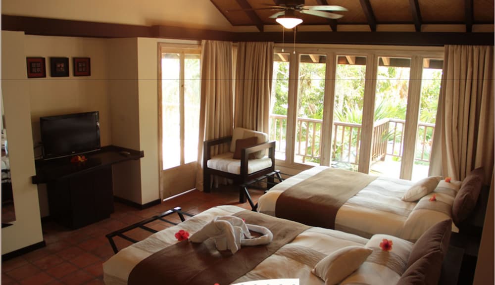 Media Luna Resort & Spa - All Inclusive, Roatan: Room Prices & Reviews ...