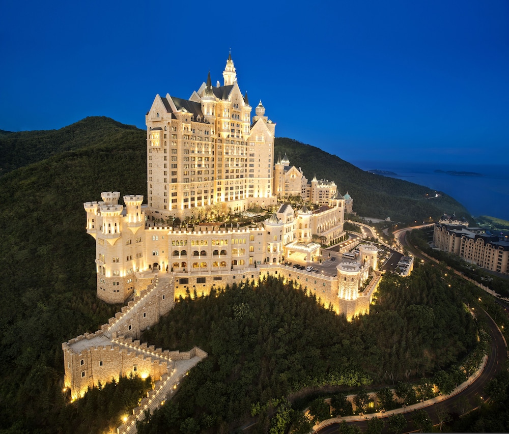 The Castle Hotel, a Luxury Collection Hotel, Dalian in Dalian | $257 ...