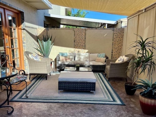 Mins To Old Town*pool*private Patio*golf Trips - 스코츠데일