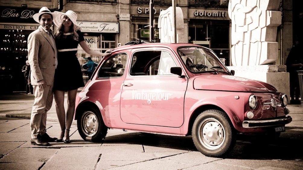 Vintage Milan Tour in a Fiat 500