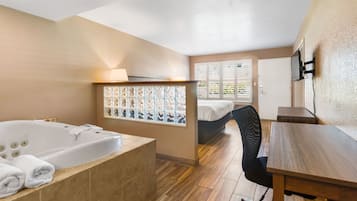 Suite Romântica | 1 quarto, roupa de alta qualidade, cofre no quarto