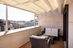 Suite Superior, 1 cama king-size, não fumadores, terraço | Vista do quarto