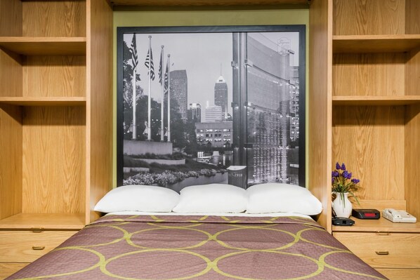 Suite-Estúdio, 1 cama queen-size, não fumadores | Cofre no quarto, secretária, quartos insonorizados 