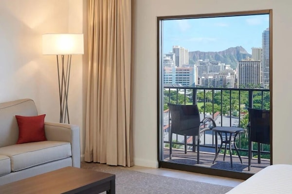 Suite Júnior (Deluxe) | Camas de colchão pillowtop, cofre com capacidade para portátil