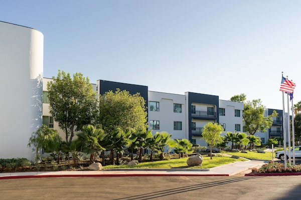 Delta Hotels By Marriott Ontario Airport - Ontario