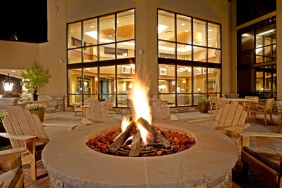Holiday Inn Resort Lake George - Adirondack Area by IHG