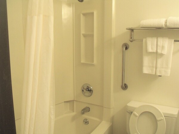 Clarion Pointe Winslow I-40 - Winslow, AZ