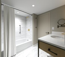Quarto casal | Banheiro | Chuveiro, produtos de toalete grátis, secador de cabelo