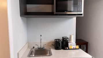 Com decoração personalizada, com mobília individualizada, secretária