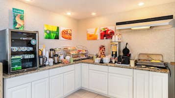 Café da manhã continental grátis todos os dias
