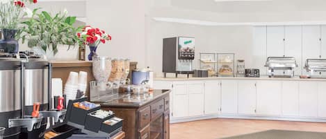 Pequeno-almoço tipo buffet diário incluído