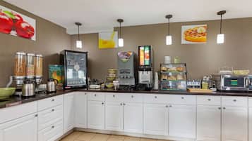 Pequeno-almoço tipo buffet diário incluído