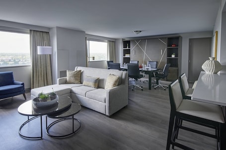 1 quarto, roupas de cama premium, cofres nos quartos, escrivaninha