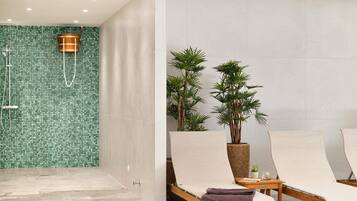 Sauna seca, banheira de hidromassagem, sauna a vapor