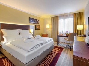 Quarto Privilege, Quarto, 1 cama queen-size | Roupa hipoalergénica, minibar, cofre no quarto, secretária 