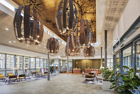 DoubleTree by Hilton London - Docklands Riverside Reviews, Deals ...