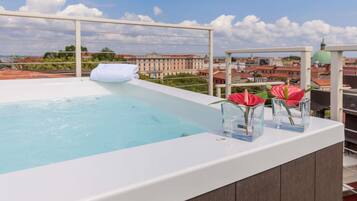 Suíte presidencial, 1 cama King, terraço | Roupas de cama premium, edredons de pluma, frigobar, cofres nos quartos