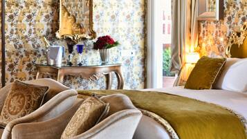 Suíte presidencial, 1 cama King, terraço | Roupas de cama premium, edredons de pluma, frigobar, cofres nos quartos