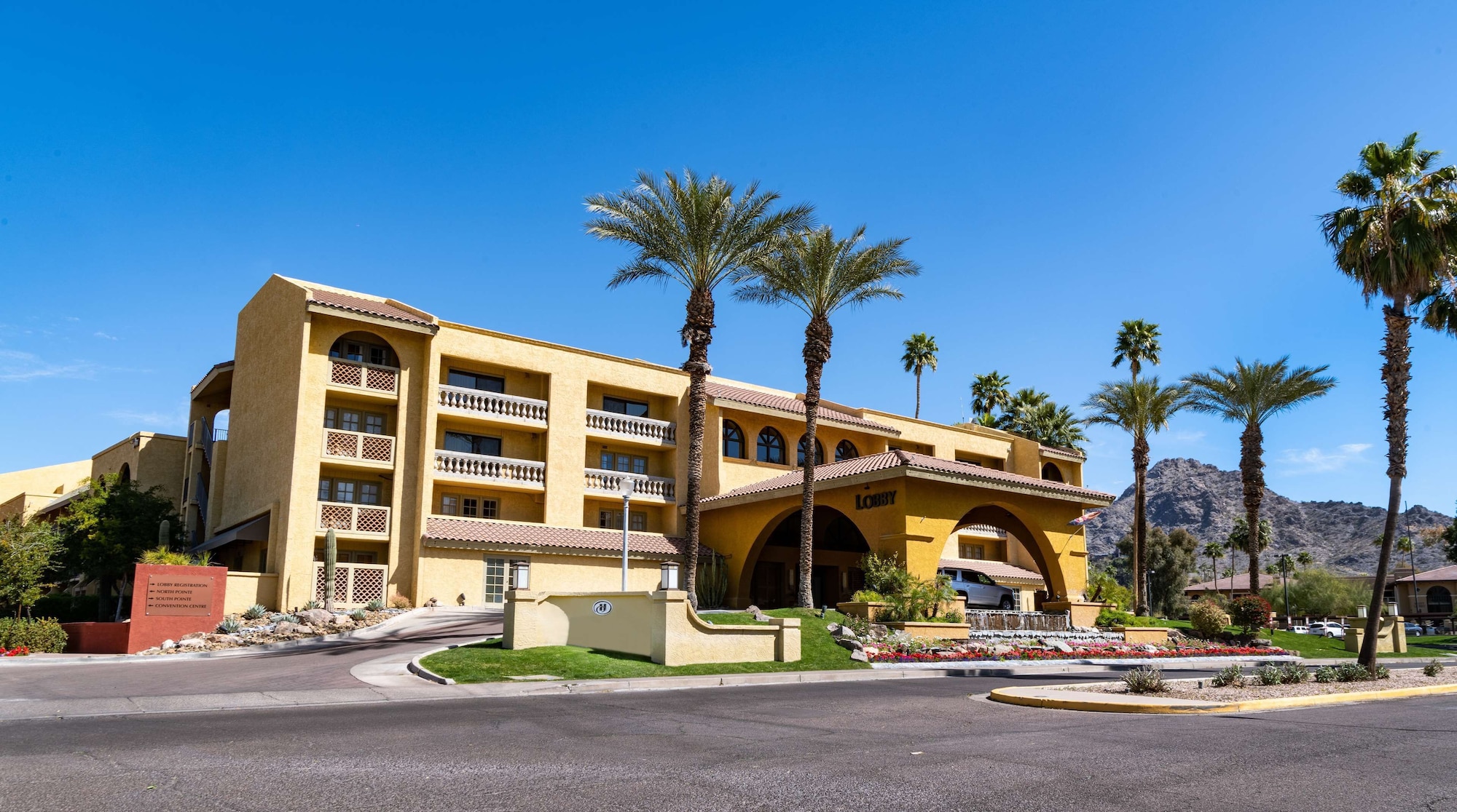 Top Hotels in Phoenix, AZ from $64 - Expedia