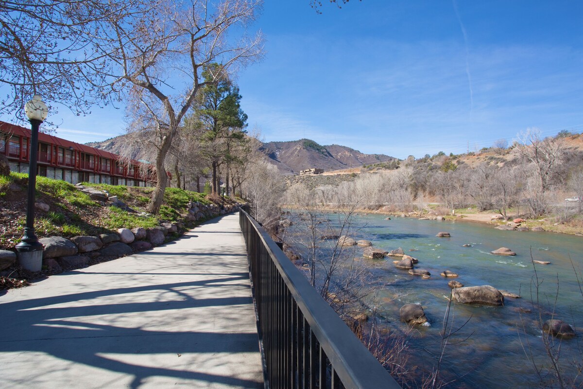 Durango Downtown Inn Reviews, Deals & Photos 2026 - Expedia