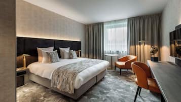 Quarto Duplo Executivo | Minibar, cofre no quarto, secretária, quartos insonorizados