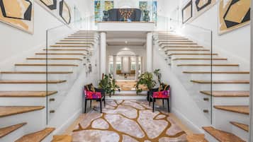 Villa Premium, 4 quartos, piscina privativa, vista para o campo de golfe | 2 quartos, secretária adequada para computadores portáteis