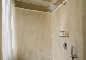 Suite, 1 quarto | Comodidade do quarto
