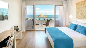 Quarto Duplo Premium, varanda, vista para o mar | Minibar, cofre no quarto, secretária, berços/camas para crianças grátis