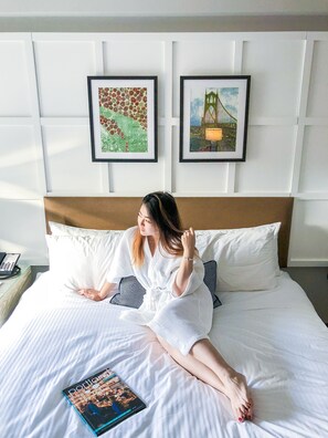 Roupas de cama antialérgicas, frigobar, cofres nos quartos