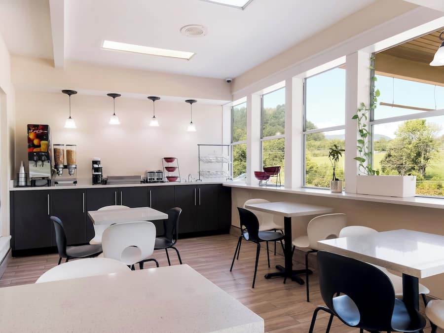 Café da manhã continental grátis todos os dias