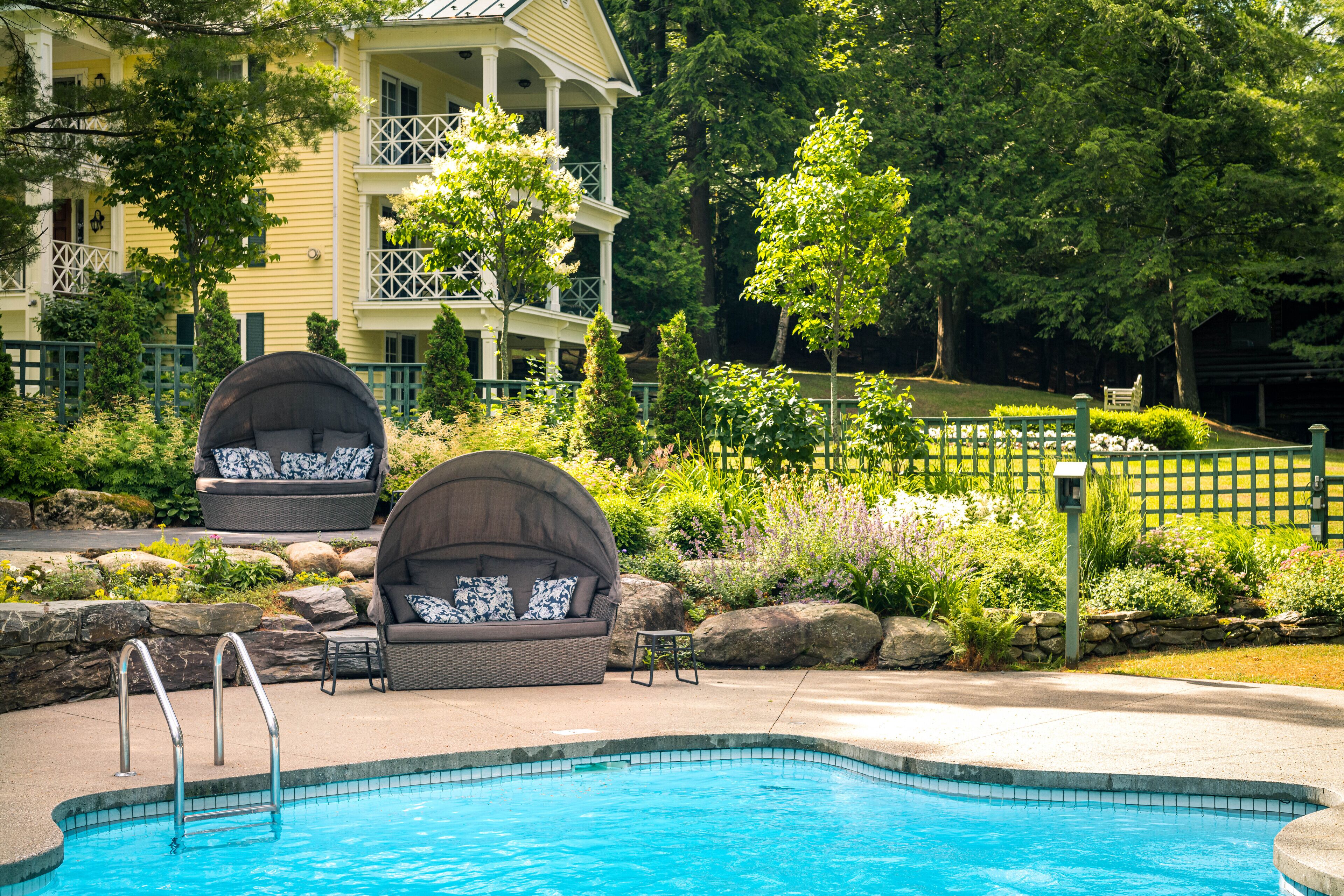 Top 10 Lakefront Hotels In Quebec, Canada - Updated 2024 | Trip101