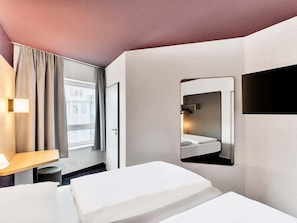 Quarto Twin | Secretária, cortinas/cortinados opacos, quartos insonorizados 