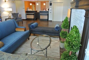 Área de estar no saguão