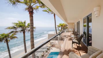 Suite Presidencial, várias camas, vista para o oceano | Roupa de alta qualidade, edredões de penas, minibar