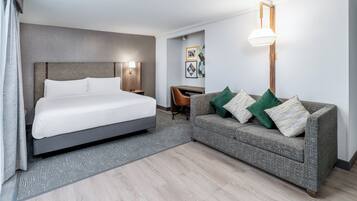 Quarto Premium, 1 cama king-size | Roupa hipoalergénica, edredões de penas, secretária