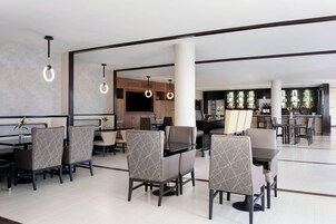 Pequenos-almoços, almoços e jantares servidos 