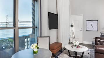 Suite (Skyline Waterfront Penthouse) | Vista do quarto