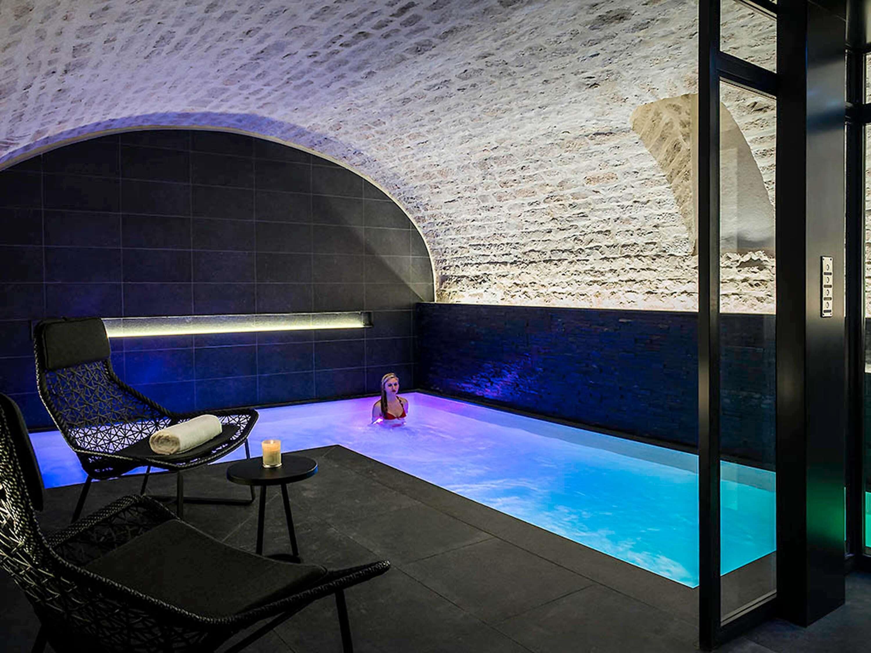 Sala(s) para tratamentos a casais, sauna, banho turco, hammam 