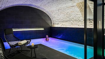 Sala(s) para tratamentos a casais, sauna, banho turco, hammam
