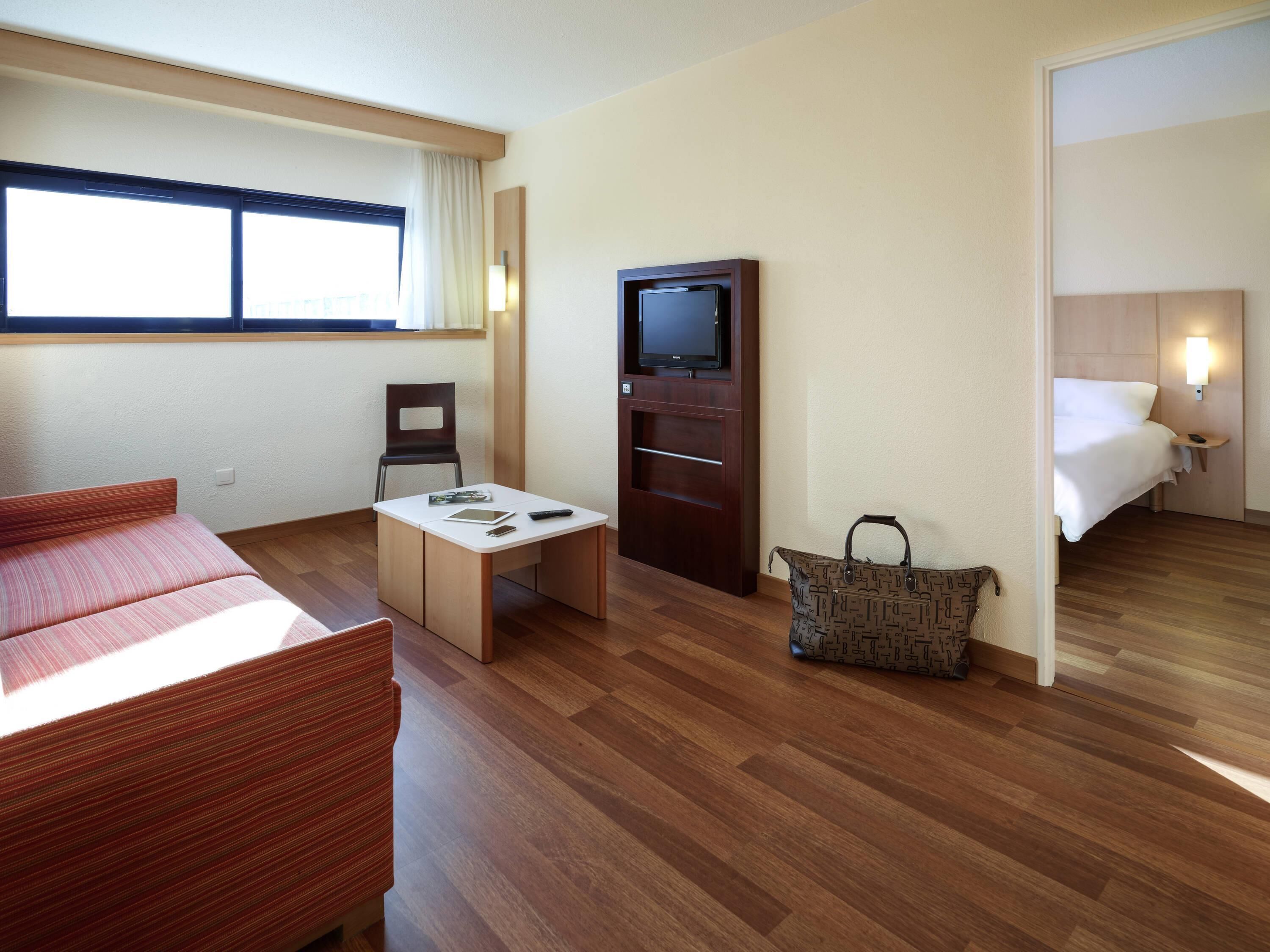 Quarto Superior, 1 cama de casal e sofá-cama | 1 quarto, roupa de alta qualidade, com decoração personalizada 