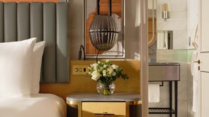 Knightsbridge, Suite | Minibar, cofre no quarto, secretária, cortinas/cortinados opacos 