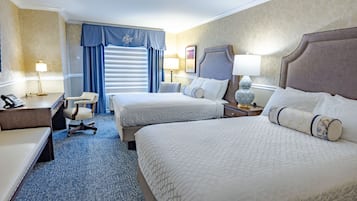 Quarto Standard, 2 camas de casal | Roupa de alta qualidade, secretária, cortinas/cortinados opacos