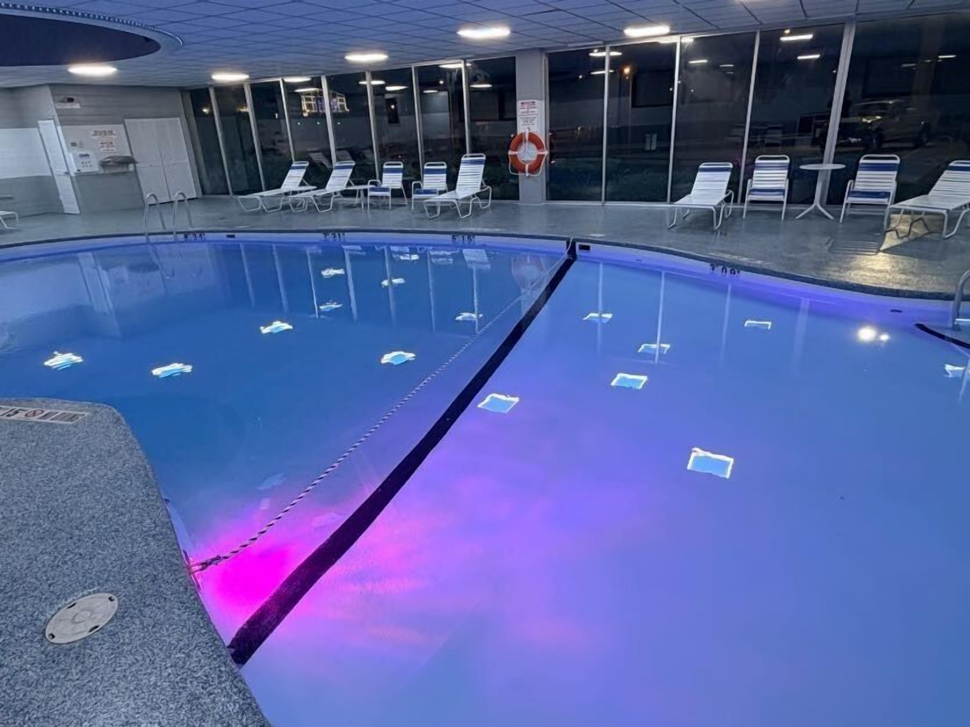 Piscina interna, piscina externa