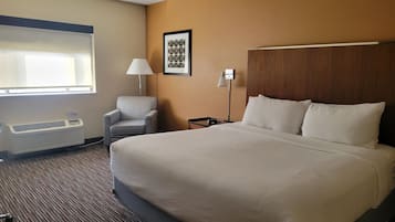 Quarto clássico | Roupas de cama premium, ferros/tábuas de passar roupa, Wi-Fi de cortesia