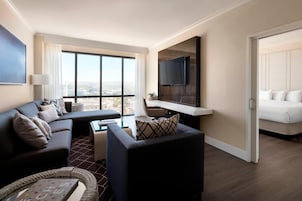 Televisor de ecrã plano de 55 polegadas com canais por cabo, Smart TV