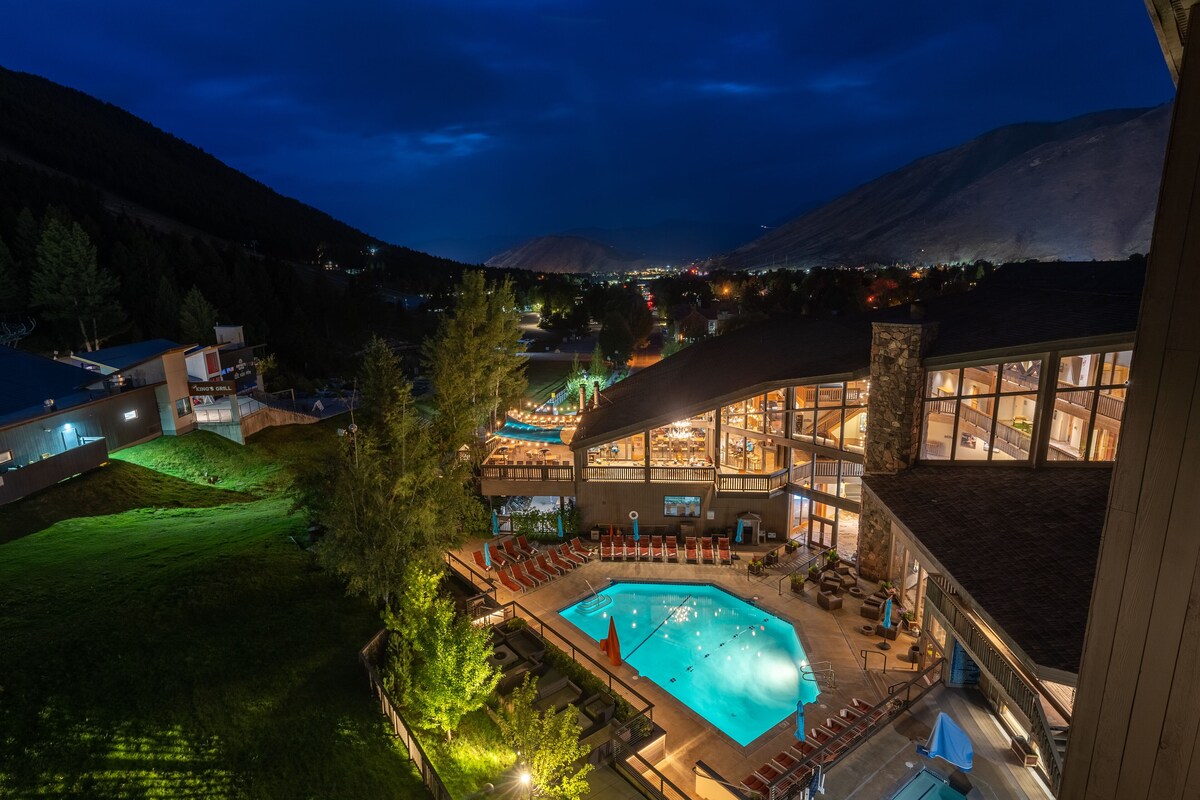 Snow King Resort Hotel & Luxury Residences Reviews, Deals & Photos 2026 ...