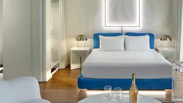 Roupa hipoalergénica, camas de colchão Select Comfort, minibar