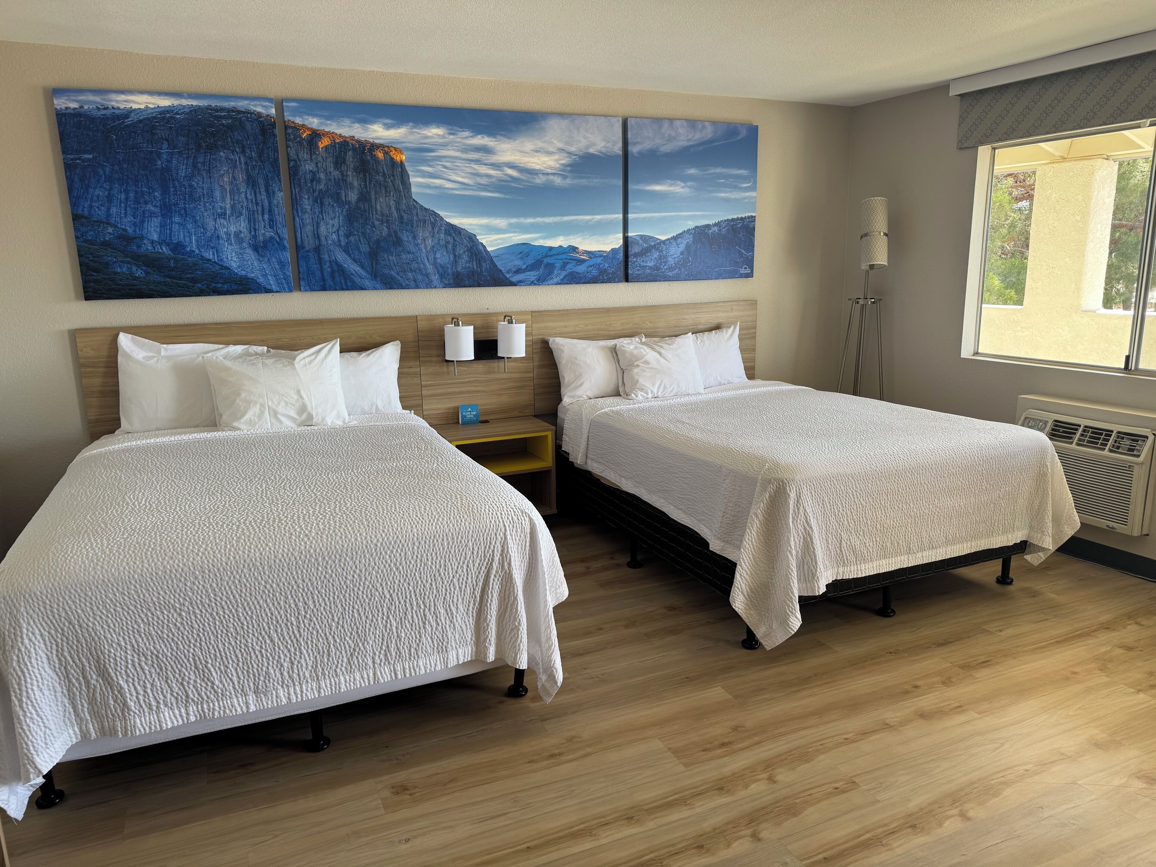 Suite Premium, 2 camas queen-size, não fumadores | Cofre no quarto, secretária 