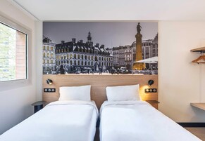 Quarto duplo standard, para não fumantes | Roupas de cama premium, escrivaninha, quartos à prova de som