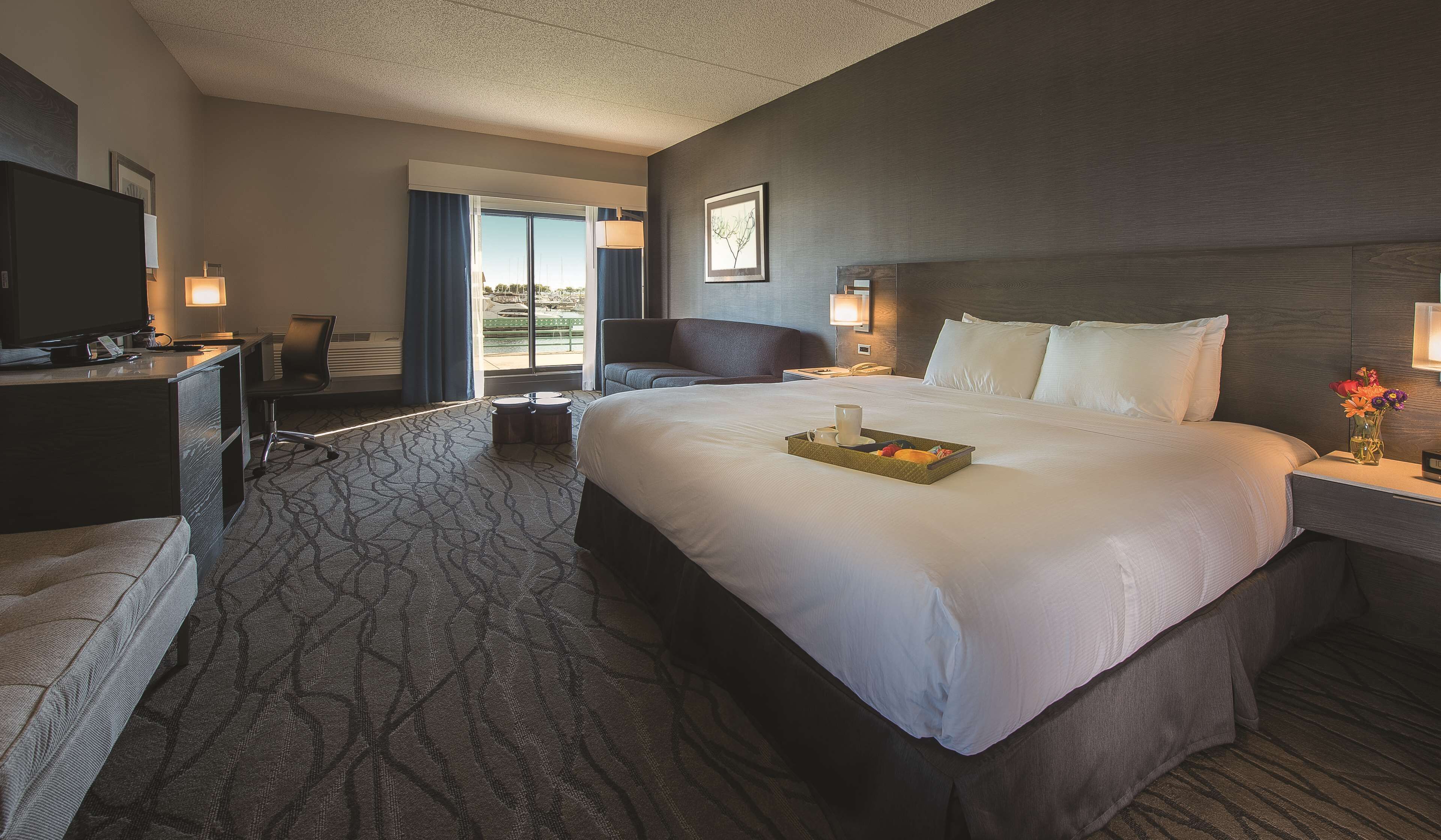 Top 3 Lakefront Hotels In Racine, Wisconsin | Trip101